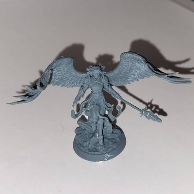 Dianna, the Lightbringer Angel Aasimar Paladin TABLETOP SCALE D&D TTRPG ...