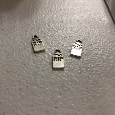 4 20 or 50 BULK Silver RIP Tombstone Charms Halloween Charm - Etsy