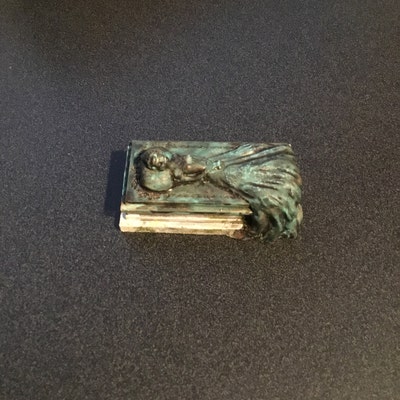 Miniature Distressed Tombstone Cemetery Crypt Girl - Etsy