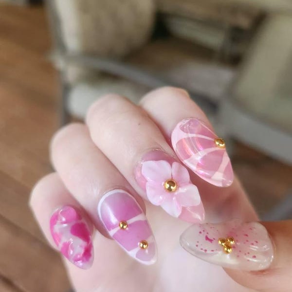 3D Flower Freestyle Medium Almond Press on Nails, Ombre Nail | Red ...