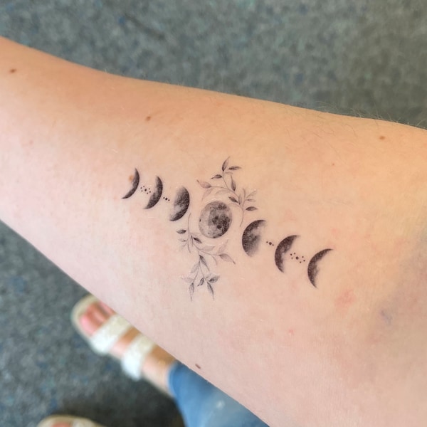 Moon Flower Phase (set of 2) - Temporary Tattoo - Etsy