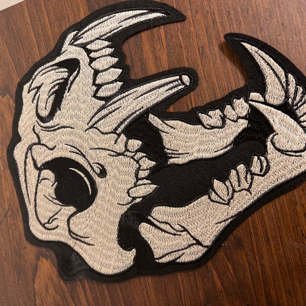 Large Sabertooth Dinosaur Big Cat Saber Tooth Tiger Head Iron-on Embroidered Patch - Big Dino ...