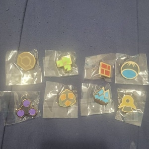 PKM Unova Gym Badges With Display Board, Metal Pin, for Collection and ...