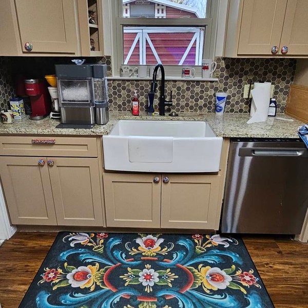 Dala Horse Phone Stand, Classic Scandinavian Mobile Display Stand ...