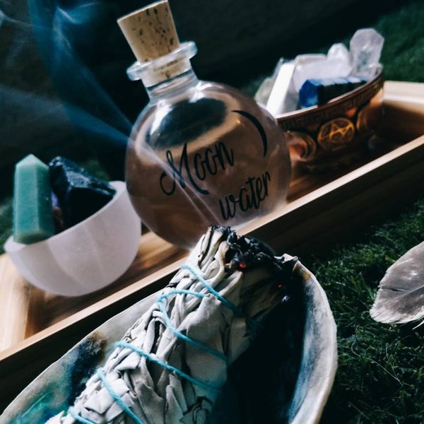 Moon Water Glass Bottle Moon Magic, Wiccan, Witchcraft, Lunar Magick ...