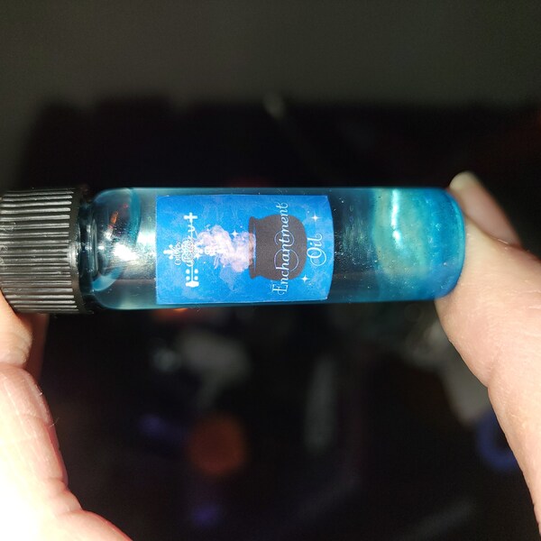 Good Luck Oil -luck of the Irish -voodoo Hoodoo Pagan Wiccan - Etsy