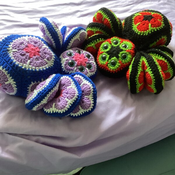 Beautiful Dusty Snowflake Throw - Etsy