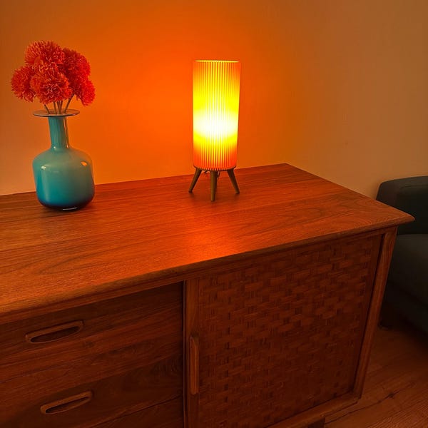 Mid Century Modern Atomic Style Lamp - Cozy Desk Lamp, Nightstand Lamp ...