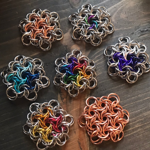 Tutorial: Moorish Rose Bracelet With a Seamless Triskeles Pattern - Etsy