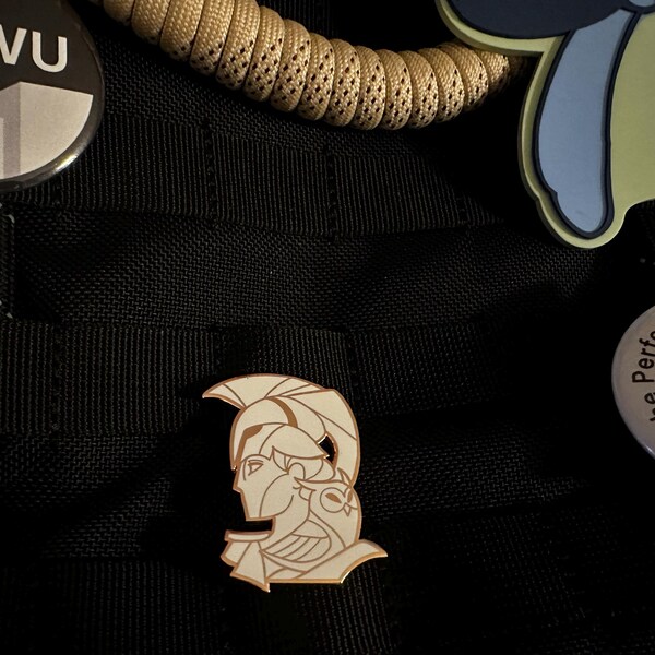 Sonic the Hedgehog Spinner Enamel Pin: Collectible Gaming Accessory for ...