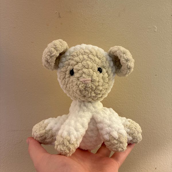 Sprout Otter Crochet Pattern PDF, 2 Head Options + 5 Accessories - Etsy