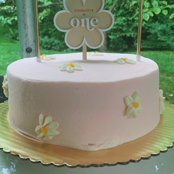 Daisy Cake Topper Flower Custom Name | Acrylic, Personalized, Retro ...