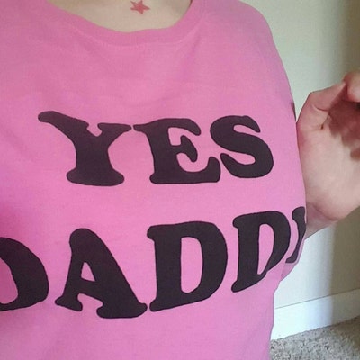 Yes Daddy Submissive Pink DDLG T-shirt - Etsy