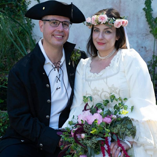 Halloween SALE Zombies Bride and Groom Funny Wedding Cake Topper Funny ...