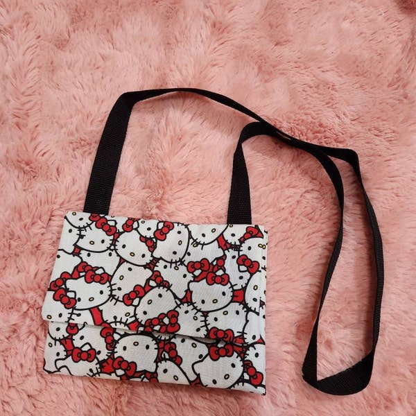 Mini Messenger Bag Purse Sewing Pattern & Tutorial | Sew | Pattern ...