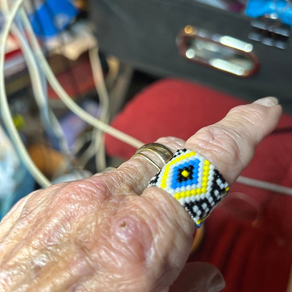 Blue Gold Peyote Ring Pattern for Beading Bead Ring Beaded Patterns Beadwork Jewelry Making ...
