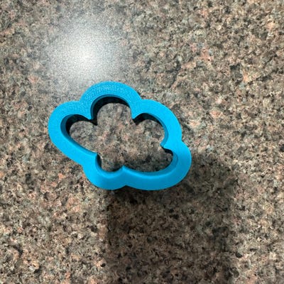 Hydrangea Cookie Cutter & Fondant Cutter by the Cookie Artisan tutorial ...