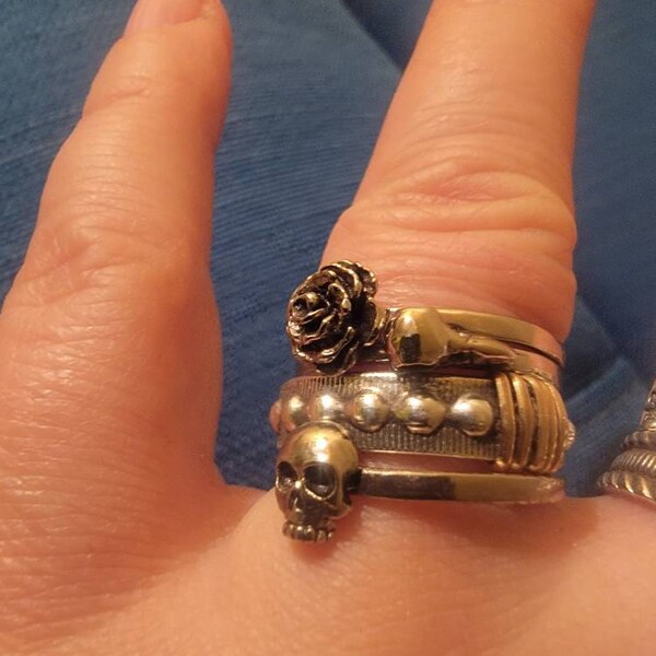 Skull Stacking Ring - Antique Silver Tiny Skull Stacking Ring - Etsy