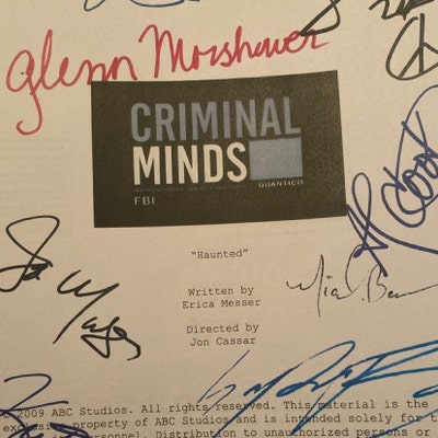 Criminal Minds haunted Episode TV Script Autographed: Thomas Gibson ...