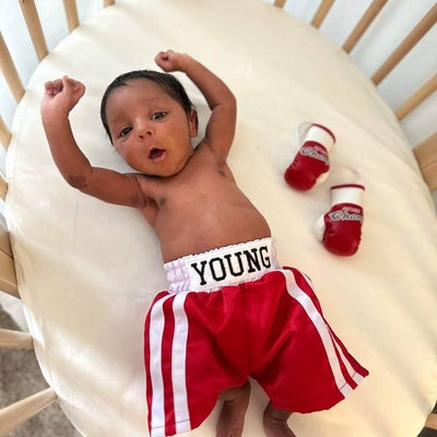 Champion's Debut: Newborn Boxing Set for Memorable First Photos ...