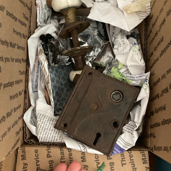 Chatillon's Improved Spring Balance Scale and Basket Has a 25 Lb, Limit ...