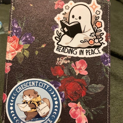 Reading in Peace Ghost Sticker Book Lover Sticker - Etsy