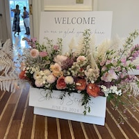 Custom Flower Box Welcome Sign for Events, Wedding Welcome Sign With ...
