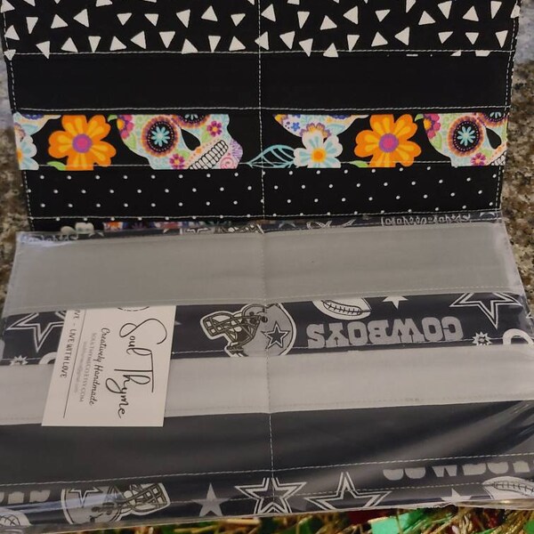 Standing Fabric Holder, Black & Red Bloom, 4 Pocket Rows, Bingo Tabs ...