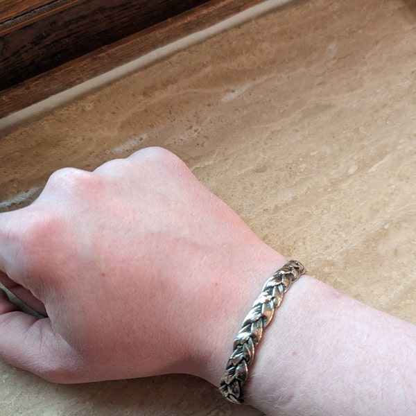 Authentic 14k Gold Shark Tooth Necklace, Shark Tooth Pendant, Gold ...