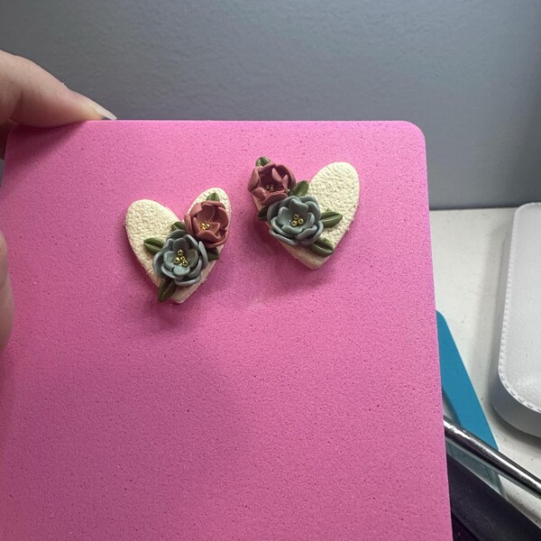 Groovy Vibes Polymer Clay Color Recipes | Holiday Sculpey Souffle ...