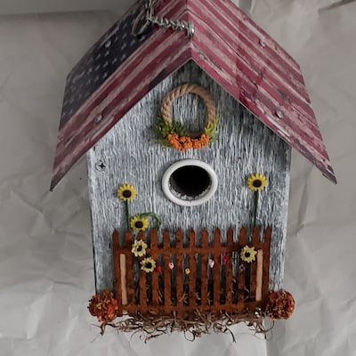 Cedar Shake Roof North Sea Blue Song Birdhouse Easy Clean Out Metal ...