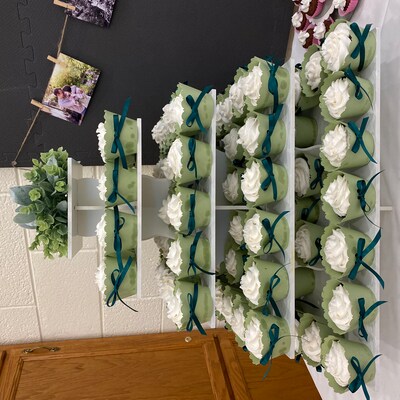 Black Rose Garland / Jasmine Greenery Garland / Moody Gothic Garland ...