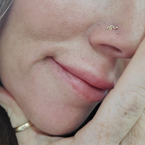 Gold Nose Ring Designs Snake Nose Rings Designs Gold Nose Ring Gold ...