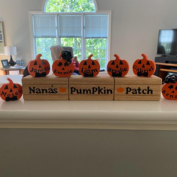 1 Thread Spool Holder With a Penny Cover, Used by Quilters, Needlepoint ...