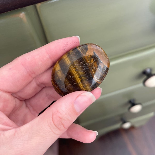 One (1) Tiger Eye Worry Stone for Crystal Healing - Pocket Palm Stone ...