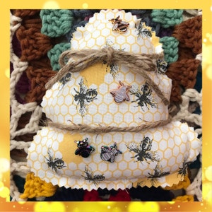 Vintage Spool With Bee/ Buffalo Plaid/ Bee Theme/bumble Bee/ - Etsy