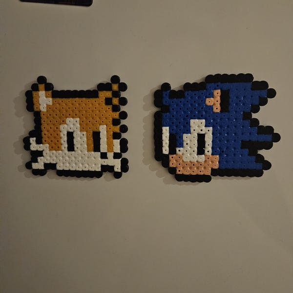 Sonic Pixel Head Magnets, Hair Clips & Keyrings - Etsy