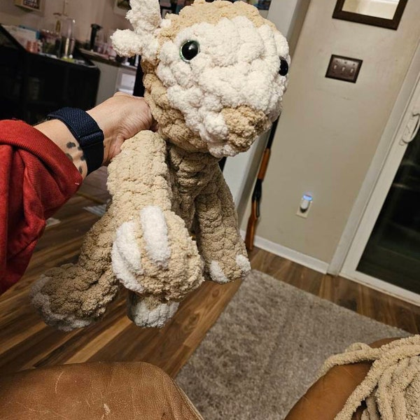 SYDNEY SLOTH / Full Video Tutorial / Finger Knit Sloth Snuggler ...