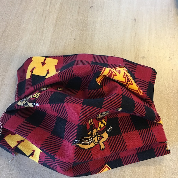 NCAA University of Minnesota Gophers Maroon & Gold College Logo 100% ...