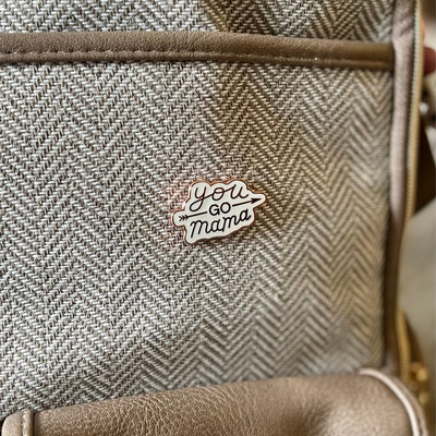 Mum Enamel Pin Gift for Mum Pins for Moms Enamel Pin Flair Mother's Day ...