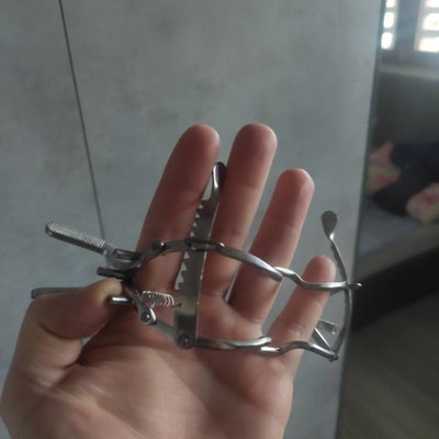 Vintage Embalming Locking Retractor - Etsy