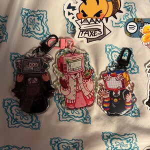 TV Head Cute Acrylic Keychains - Etsy