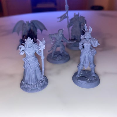 Paladin Miniature Dungeons and Dragons Mini RPG Tabletop Miniature Dnd ...