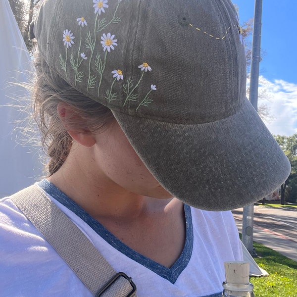 Hand Embroidery Daisy and Bee Hat, Floral Denim Cap, Baseball Cap ...
