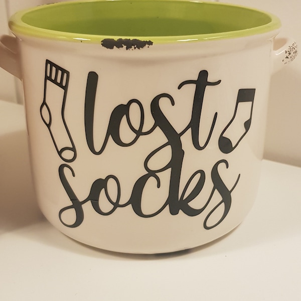 Lost Socks Sign Decal Sticker | Laundry Room Decal | Spare Socks ...