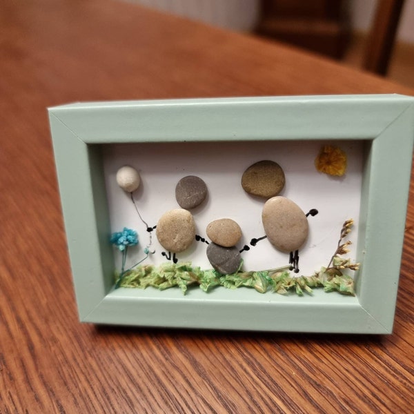 Bulk of 200/300 Tiny Pebbles, Flat & Colorful Genuine Beach Stones ...