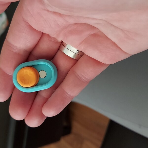 3D Printed Customizable Magnetic Haptic Slider Fidget Toy - Desk Toy ...