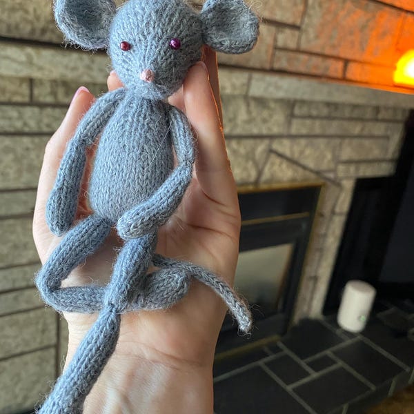 Pixie the Mouse Knitting Pattern. English and Russian PDF. - Etsy
