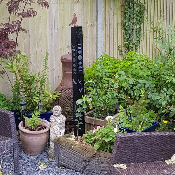 Rusty Sparrow Garden Decor / Rusty Metal Bird Garden Gift / Bird Bath ...