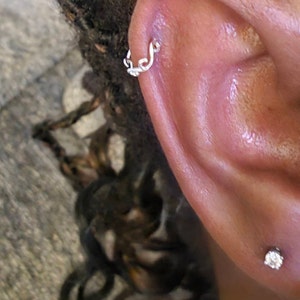 Dainty Tragus Earring, Gold Minimalist Hoop Earring, Delicate Tragus ...